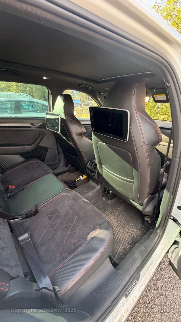 Skoda Kodiaq 2019 in Tallinn on AUTOMOTO.COM.LV White Skoda Kodiaq 2019 in Tallinn, with an engine capacity of 2.00 L and mileage of 245 thousand km for 24000 €, photo 6 on AUTOMOTO.COM.LV