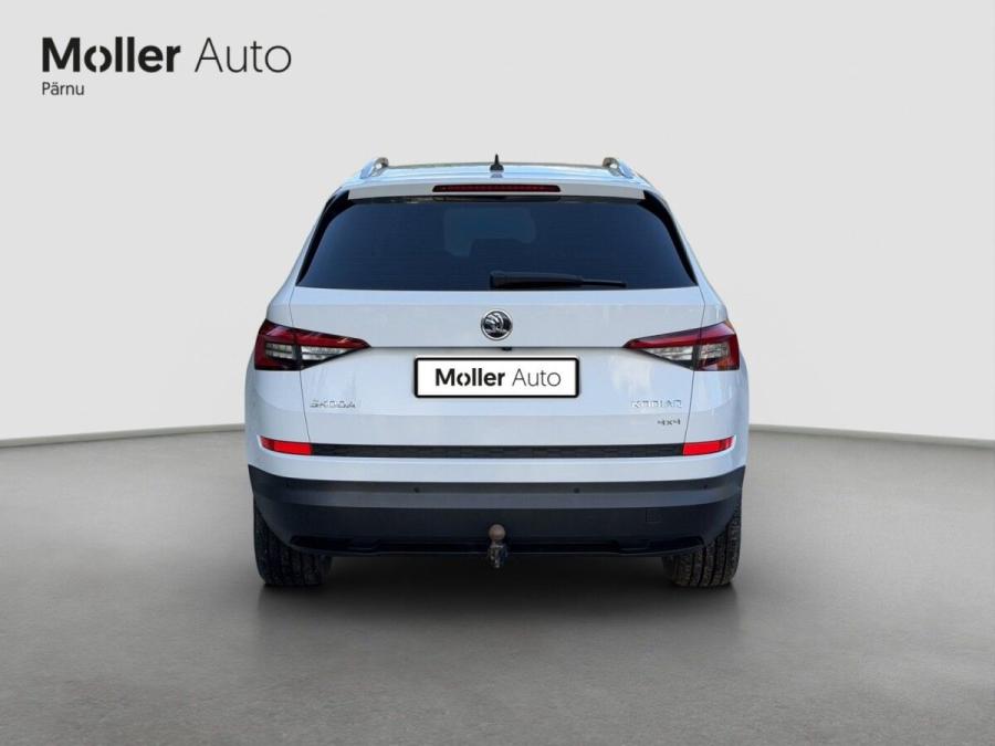 Белый Шкода Kodiaq 2019 в Пярну, объемом двигателя 2.00 л и пробегом 186 тыс. км за 25900 €, фото 5 на AUTOMOTO.COM.LV