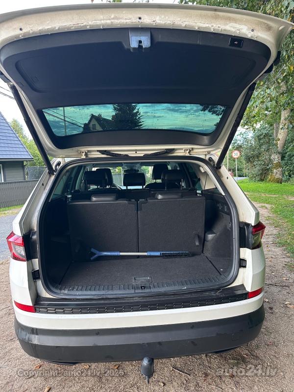 Balts Skoda Kodiaq 2020 Valga, ar dzinēja tilpumu 2.00 L un nobraukumu 143 tūkst. km par 25200 €, foto 4 vietnē AUTOMOTO.COM.LV