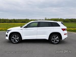 Белый Шкода Kodiaq 2021 в Таллин, объемом двигателя 1.50 л и пробегом 86 тыс. км за 28999 €, фото 5 на AUTOMOTO.COM.LV