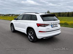 Белый Шкода Kodiaq 2021 в Таллин, объемом двигателя 1.50 л и пробегом 86 тыс. км за 28999 €, фото 6 на AUTOMOTO.COM.LV