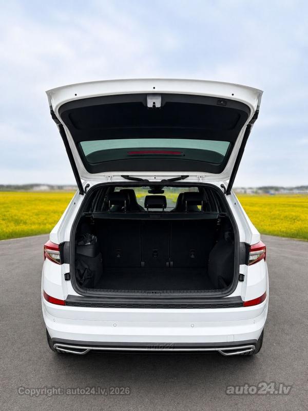 Balts Skoda Kodiaq 2021 Tallina, ar dzinēja tilpumu 1.50 L un nobraukumu 86 tūkst. km par 28999 €, foto 7 vietnē AUTOMOTO.COM.LV