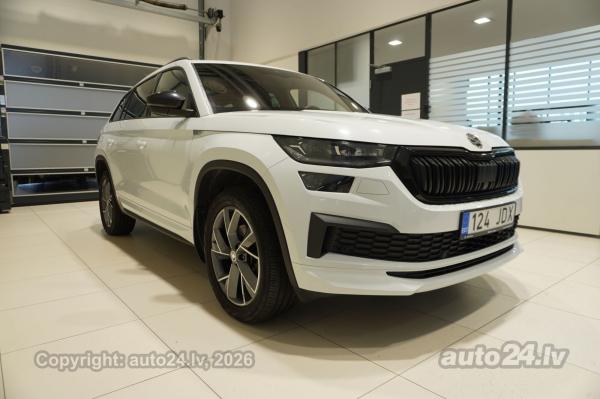 Белый Шкода Kodiaq 2021 в Таллин, объемом двигателя 2.00 л и пробегом 82 тыс. км за 31900 €, фото 4 на AUTOMOTO.COM.LV