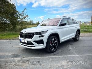 Balts Skoda Kodiaq 2022 Tallina, ar dzinēja tilpumu 2.00 L un nobraukumu 18 tūkst. km par 55000 €, foto  vietnē AUTOMOTO.COM.LV