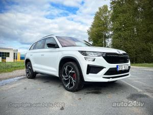 Balts Skoda Kodiaq 2022 Tallina, ar dzinēja tilpumu 2.00 L un nobraukumu 18 tūkst. km par 55000 €, foto 3 vietnē AUTOMOTO.COM.LV