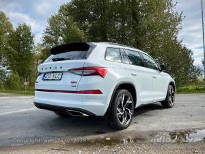 Balts Skoda Kodiaq 2022 Tallina, ar dzinēja tilpumu 2.00 L un nobraukumu 18 tūkst. km par 55000 €, foto 5 vietnē AUTOMOTO.COM.LV