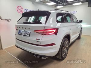 White Skoda Kodiaq 2022 in Tallinn, with an engine capacity of 2.00 L and mileage of 47 thousand km for 38900 €, photo 6 on AUTOMOTO.COM.LV