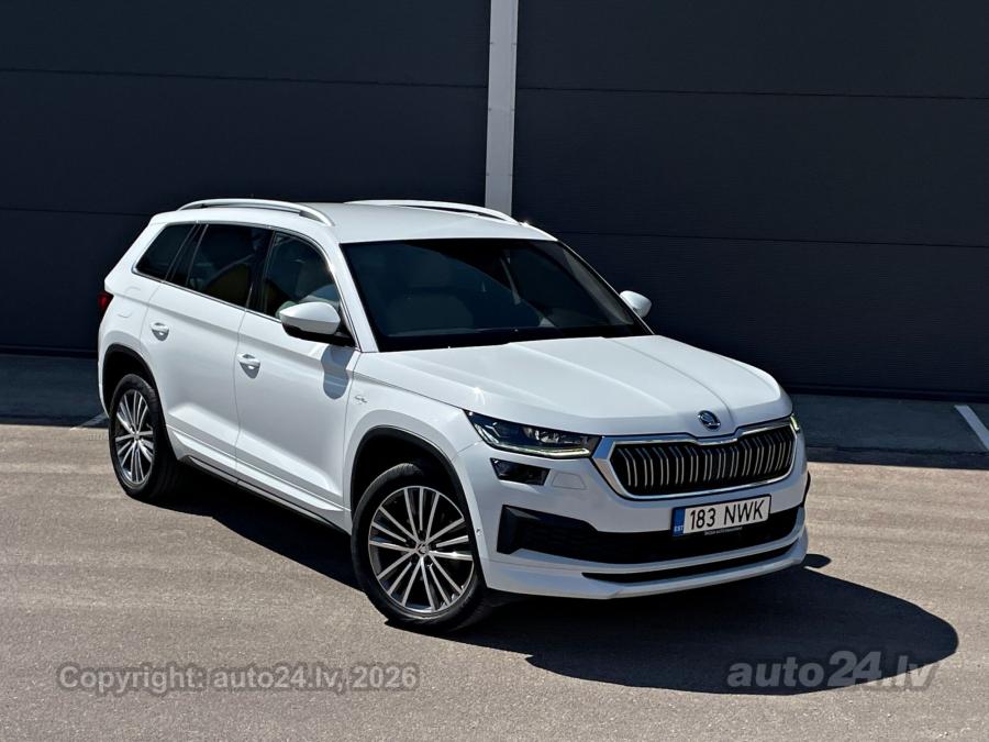 Белый Шкода Kodiaq 2022 в Таллин, объемом двигателя 2.00 л и пробегом 135 тыс. км за 28500 €, фото 1 на AUTOMOTO.COM.LV
