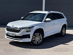 Белый Шкода Kodiaq 2022 в Таллин, объемом двигателя 2.00 л и пробегом 135 тыс. км за 28500 €, фото 3 на AUTOMOTO.COM.LV