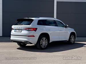Белый Шкода Kodiaq 2022 в Таллин, объемом двигателя 2.00 л и пробегом 135 тыс. км за 28500 €, фото 7 на AUTOMOTO.COM.LV