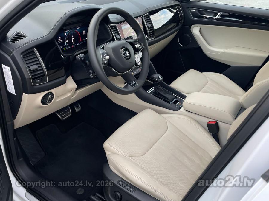 Белый Шкода Kodiaq 2022 в Таллин, объемом двигателя 2.00 л и пробегом 135 тыс. км за 28500 €, фото 12 на AUTOMOTO.COM.LV