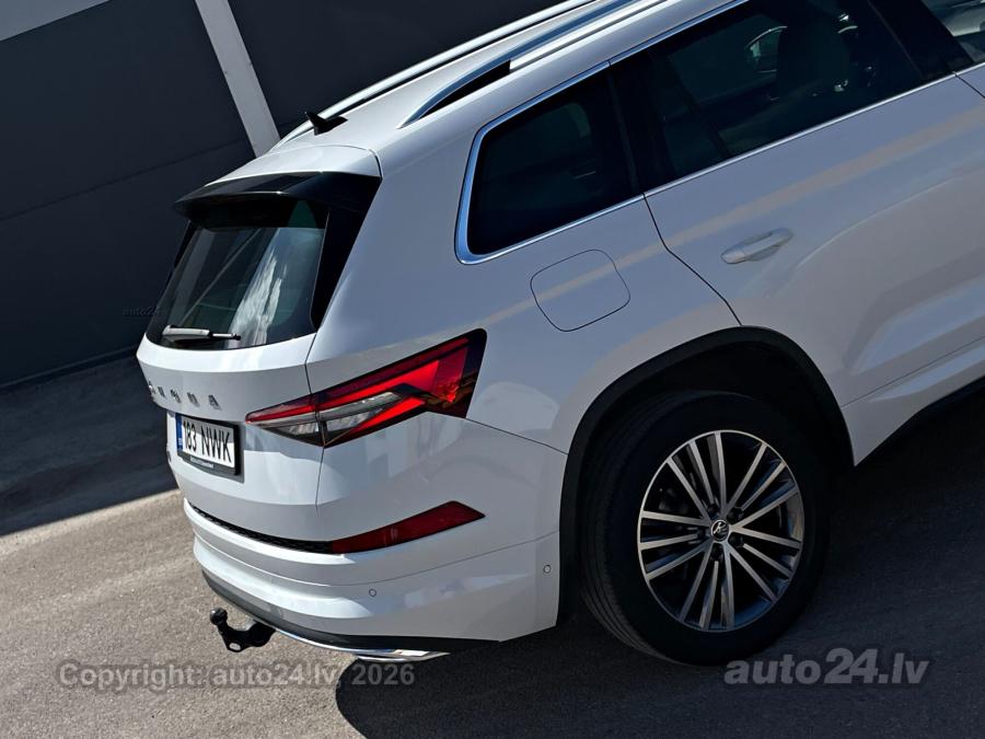 Белый Шкода Kodiaq 2022 в Таллин, объемом двигателя 2.00 л и пробегом 135 тыс. км за 28500 €, фото 30 на AUTOMOTO.COM.LV