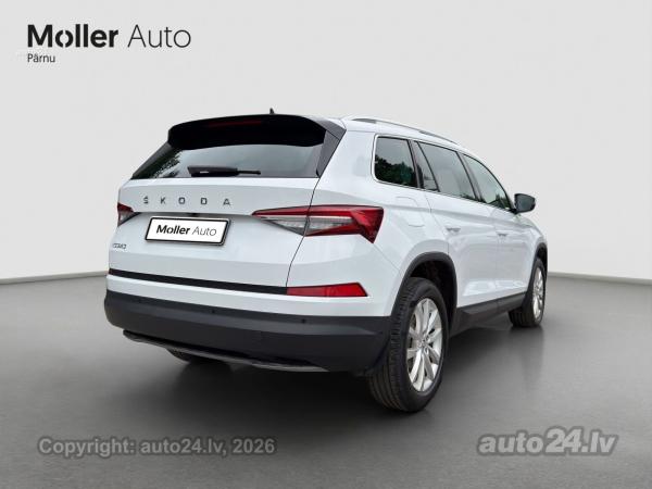 Balts Skoda Kodiaq 2022 Pērnava, ar dzinēja tilpumu 1.50 L un nobraukumu 70 tūkst. km par 29990 €, foto 2 vietnē AUTOMOTO.COM.LV