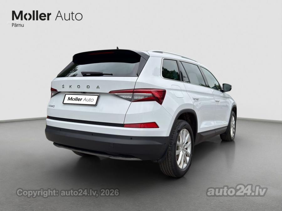 Белый Шкода Kodiaq 2022 в Пярну, объемом двигателя 1.50 л и пробегом 70 тыс. км за 29990 €, фото 3 на AUTOMOTO.COM.LV