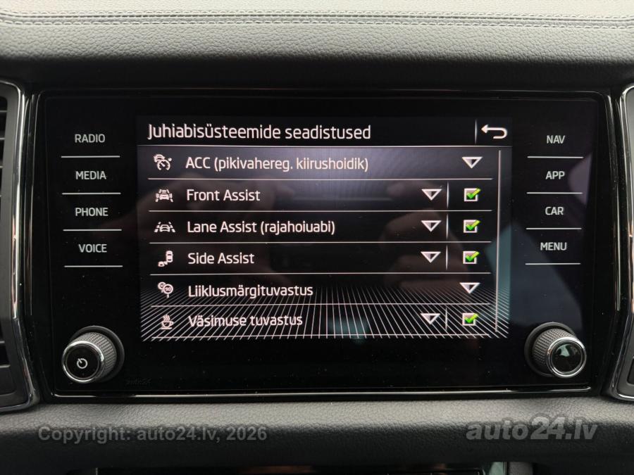 Белый Шкода Kodiaq 2022 в Пярну, объемом двигателя 1.50 л и пробегом 70 тыс. км за 29990 €, фото 13 на AUTOMOTO.COM.LV