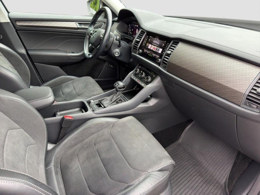 Белый Шкода Kodiaq 2022 в Пярну, объемом двигателя 1.50 л и пробегом 70 тыс. км за 30000 €, фото 6 на AUTOMOTO.COM.LV