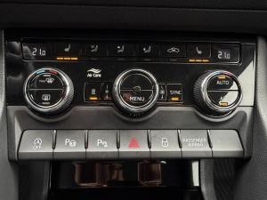 Белый Шкода Kodiaq 2022 в Пярну, объемом двигателя 1.50 л и пробегом 70 тыс. км за 30000 €, фото 15 на AUTOMOTO.COM.LV
