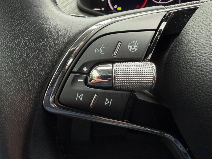 Белый Шкода Kodiaq 2022 в Пярну, объемом двигателя 1.50 л и пробегом 70 тыс. км за 30000 €, фото 16 на AUTOMOTO.COM.LV