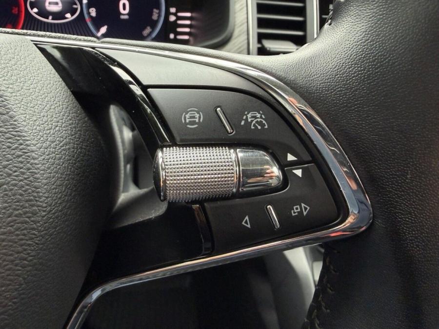 Белый Шкода Kodiaq 2022 в Пярну, объемом двигателя 1.50 л и пробегом 70 тыс. км за 30000 €, фото 17 на AUTOMOTO.COM.LV