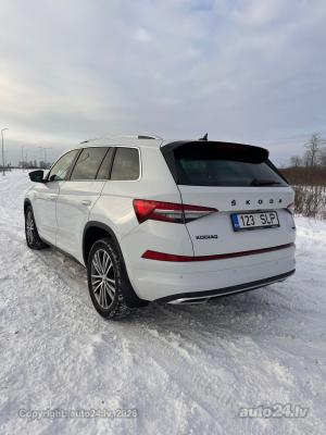 Белый Шкода Kodiaq 2023 в Нарва, объемом двигателя 2.00 л и пробегом 37 тыс. км за 39800 €, фото 3 на AUTOMOTO.COM.LV