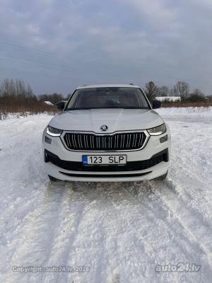 White Skoda Kodiaq 2023 in Narva, with an engine capacity of 2.00 L and mileage of 37 thousand km for 39800 €, photo 7 on AUTOMOTO.COM.LV