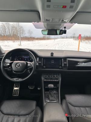White Skoda Kodiaq 2023 in Narva, with an engine capacity of 2.00 L and mileage of 37 thousand km for 39800 €, photo 9 on AUTOMOTO.COM.LV