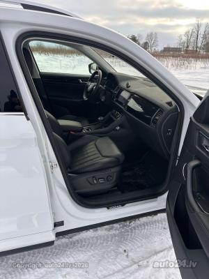 White Skoda Kodiaq 2023 in Narva, with an engine capacity of 2.00 L and mileage of 37 thousand km for 39800 €, photo 12 on AUTOMOTO.COM.LV