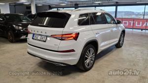 White Skoda Kodiaq 2023 in Tartu, with an engine capacity of 2.00 L and mileage of 37 thousand km for 37900 €, photo 5 on AUTOMOTO.COM.LV
