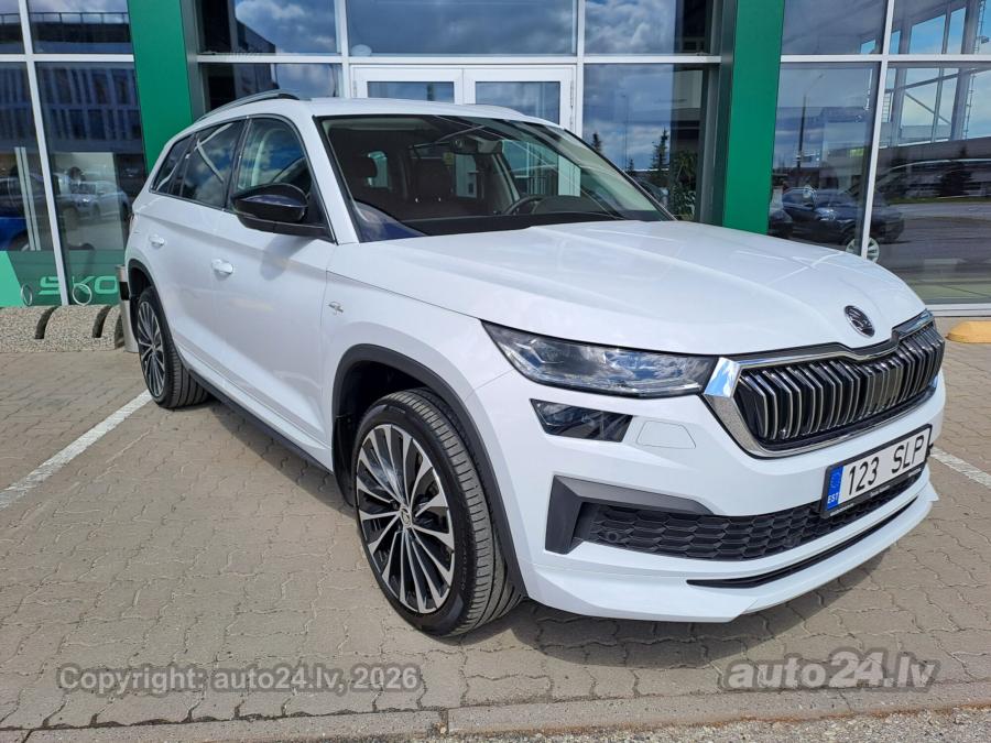 Белый Шкода Kodiaq 2023 в Тарту, объемом двигателя 2.00 л и пробегом 44 тыс. км за 35800 €, фото 1 на AUTOMOTO.COM.LV