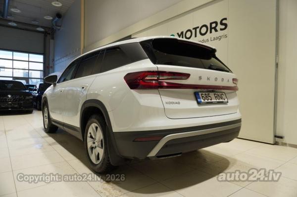 White Skoda Kodiaq 2024 in Tallinn, with an engine capacity of 1.50 L and mileage of 27 thousand km for 34500 €, photo 2 on AUTOMOTO.COM.LV