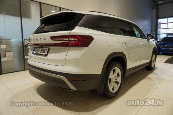 White Skoda Kodiaq 2024 in Tallinn, with an engine capacity of 1.50 L and mileage of 27 thousand km for 34500 €, photo 3 on AUTOMOTO.COM.LV