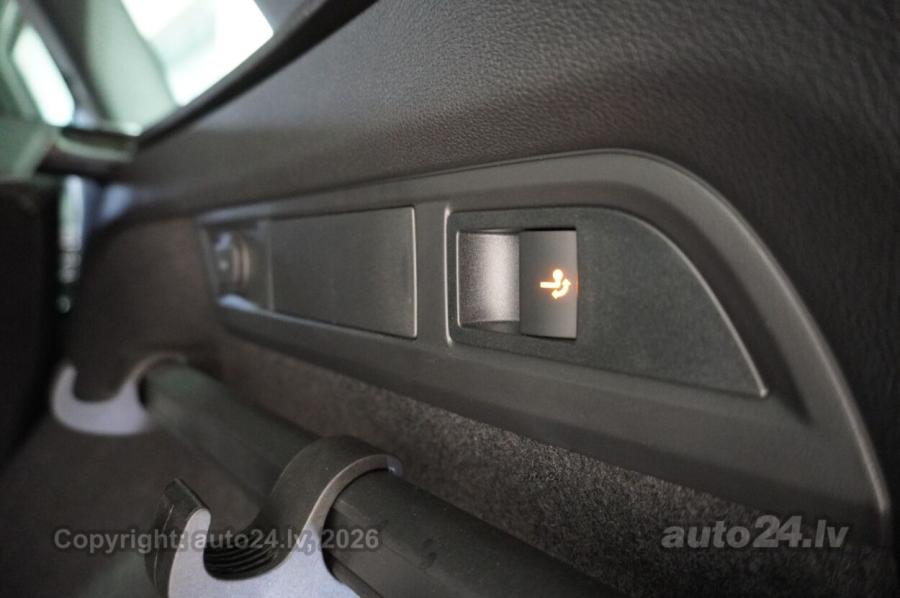 White Skoda Kodiaq 2024 in Tallinn, with an engine capacity of 2.00 L and mileage of 53 thousand km for 38500 €, photo 7 on AUTOMOTO.COM.LV