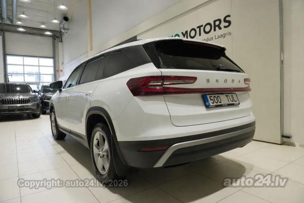 White Skoda Kodiaq 2024 in Tallinn, with an engine capacity of 2.00 L and mileage of 91 thousand km for 38900 €, photo 2 on AUTOMOTO.COM.LV