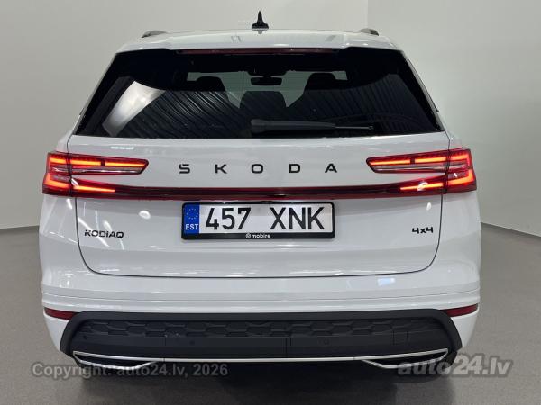 Белый Шкода Kodiaq 2024 в Таллин, объемом двигателя 2.00 л и пробегом 22 тыс. км за 46900 €, фото 6 на AUTOMOTO.COM.LV