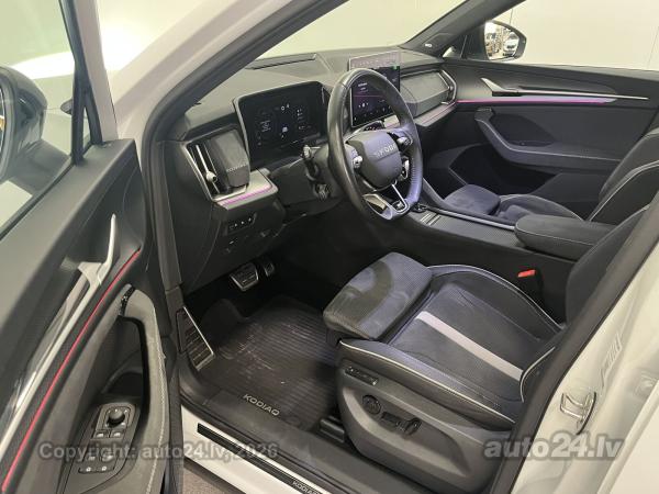 Белый Шкода Kodiaq 2024 в Таллин, объемом двигателя 2.00 л и пробегом 22 тыс. км за 46900 €, фото 7 на AUTOMOTO.COM.LV