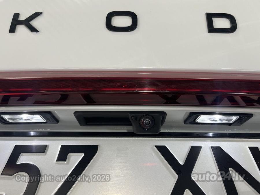 White Skoda Kodiaq 2024 in Tallinn, with an engine capacity of 2.00 L and mileage of 22 thousand km for 46900 €, photo 25 on AUTOMOTO.COM.LV