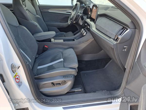 White Skoda Kodiaq 2025 in Tartu, with an engine capacity of 2.00 L and mileage of 0 thousand km for 49900 €, photo 5 on AUTOMOTO.COM.LV