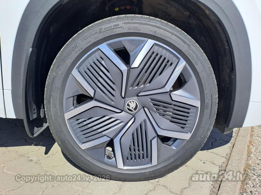 Balts Skoda Kodiaq 2025 Tartu, ar dzinēja tilpumu 2.00 L un nobraukumu 0 tūkst. km par 49900 €, foto 9 vietnē AUTOMOTO.COM.LV