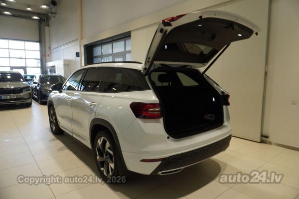 Белый Шкода Kodiaq 2025 в Таллин, объемом двигателя 1.50 л и пробегом 17 тыс. км за 41900 €, фото 7 на AUTOMOTO.COM.LV