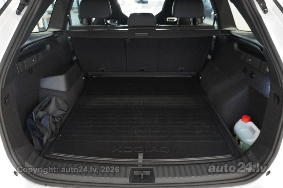 Белый Шкода Kodiaq 2025 в Таллин, объемом двигателя 1.50 л и пробегом 17 тыс. км за 41900 €, фото 8 на AUTOMOTO.COM.LV