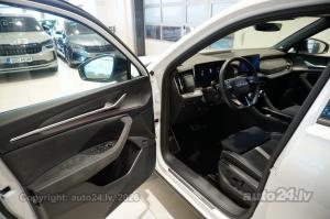Белый Шкода Kodiaq 2025 в Таллин, объемом двигателя 1.50 л и пробегом 17 тыс. км за 41900 €, фото 15 на AUTOMOTO.COM.LV