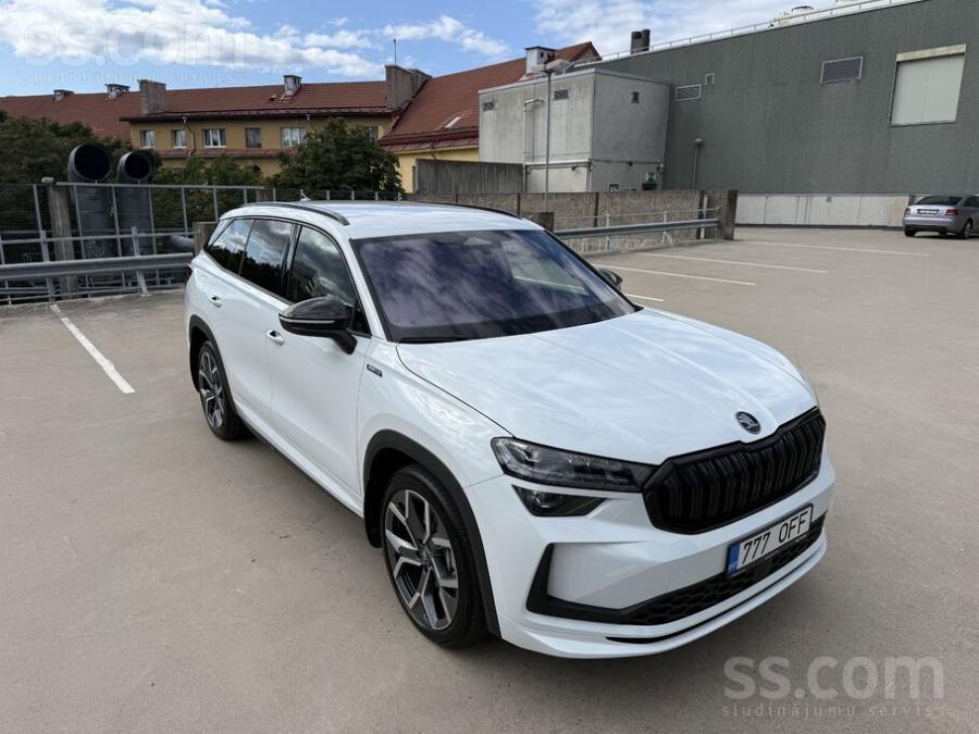 Белый Шкода Kodiaq 2025 в Таллин, объемом двигателя 1.50 л и пробегом 9 тыс. км за 41000 €, фото 1 на AUTOMOTO.COM.LV