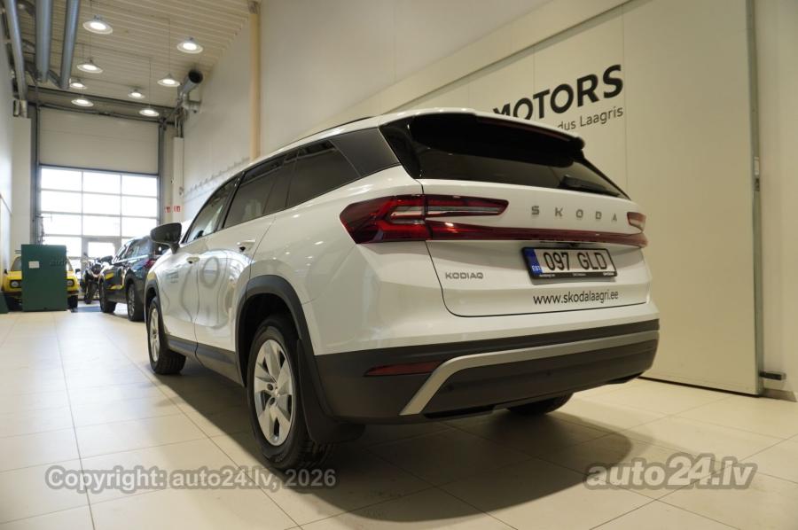 Balts Skoda Kodiaq 2026 Tallina, ar dzinēja tilpumu 1.50 L un nobraukumu 2 tūkst. km par 38500 €, foto 3 vietnē AUTOMOTO.COM.LV