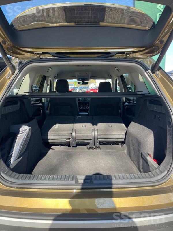 Dzeltens Skoda Kodiaq 2025 Rīga, ar dzinēja tilpumu 1.50 L un nobraukumu 30 tūkst. km par 30800 €, foto 7 vietnē AUTOMOTO.COM.LV