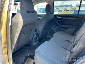 Dzeltens Skoda Kodiaq 2025 Rīga, ar dzinēja tilpumu 1.50 L un nobraukumu 30 tūkst. km par 30800 €, foto 12 vietnē AUTOMOTO.COM.LV