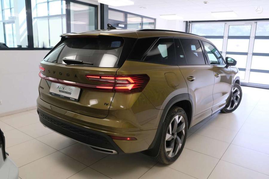 Yellow Skoda Kodiaq 2025 in Vilnius, with an engine capacity of 1.50 L and mileage of 41 thousand km for 38900 €, photo 3 on AUTOMOTO.COM.LV