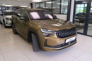 Yellow Skoda Kodiaq 2025 in Vilnius, with an engine capacity of 1.50 L and mileage of 41 thousand km for 38900 €, photo 4 on AUTOMOTO.COM.LV