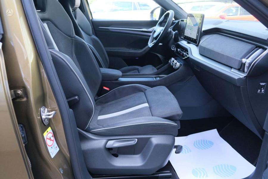 Yellow Skoda Kodiaq 2025 in Vilnius, with an engine capacity of 1.50 L and mileage of 41 thousand km for 38900 €, photo 11 on AUTOMOTO.COM.LV