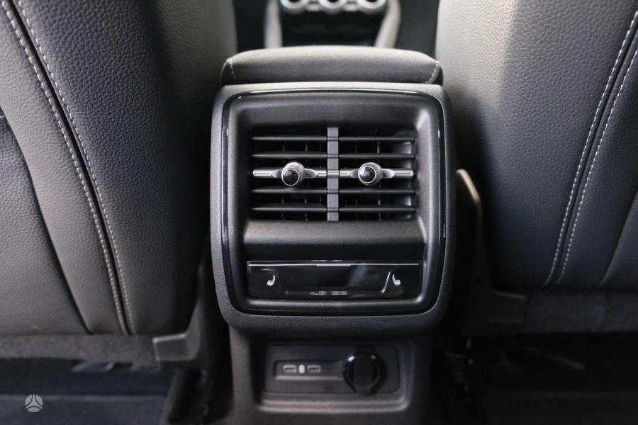 Yellow Skoda Kodiaq 2025 in Vilnius, with an engine capacity of 1.50 L and mileage of 41 thousand km for 38900 €, photo 35 on AUTOMOTO.COM.LV