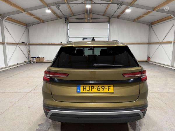 Yellow Skoda Kodiaq 2025 in Kaunas, with an engine capacity of 1.50 L and mileage of 35 thousand km for 29524 €, photo 5 on AUTOMOTO.COM.LV
